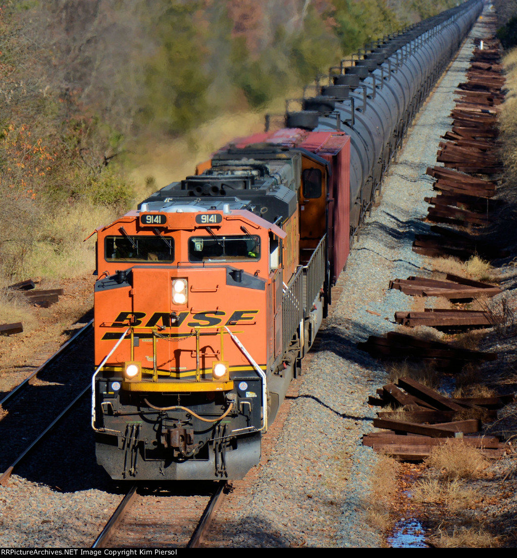 BNSF 9141 CSX Train K144 Crude Oil Loads